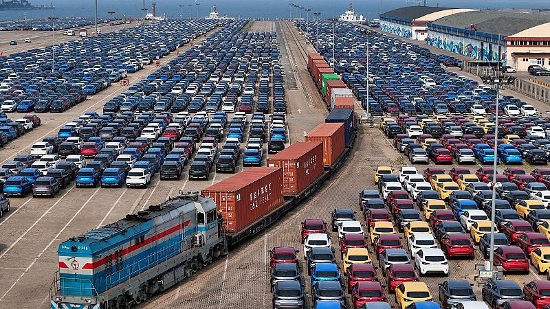 Trump hails 'great progress' as US-China trade talks in Geneva continue