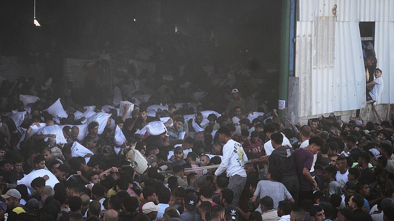 At least two killed after crowd rushes UN warehouse in Gaza