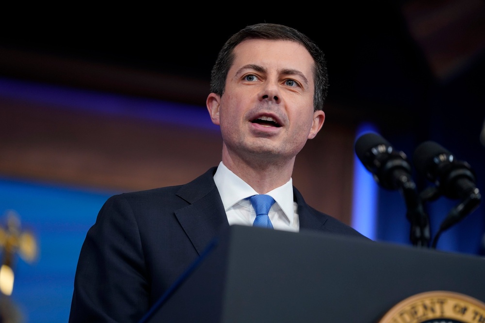 Watch live: White House holds briefing with Pete Buttigieg and Coast ...