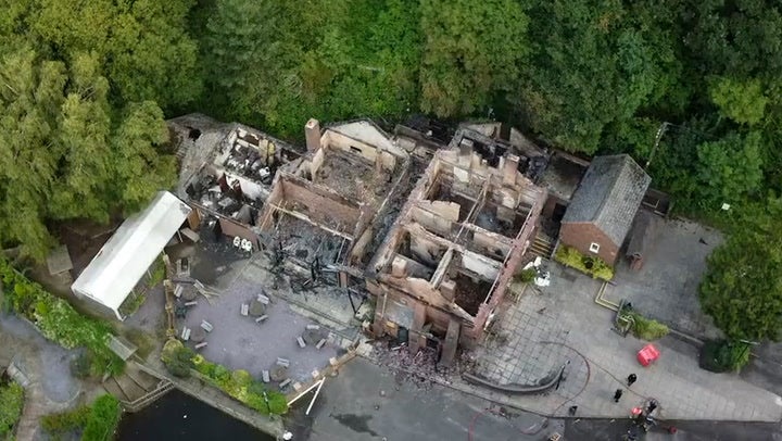 Crooked House: Aerial footage shows ‘Britain’s wonkiest pub’ reduced to ...