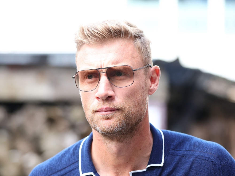 Freddie Flintoff supported as face injuries seen for first time since ...