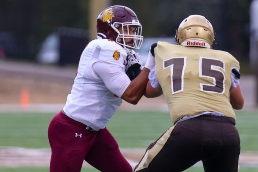 College football player dies after collapsing during team weights session