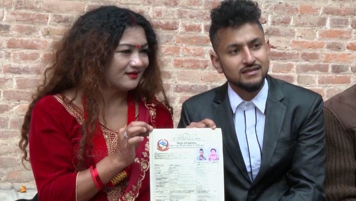Nepals First Same Sex Married Couple Say Next Generations ‘will Not