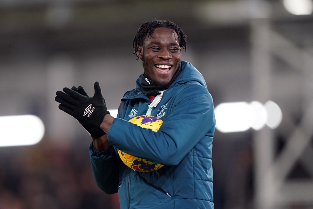 Elijah Adebayo has the attributes to go a long way – Luton boss Rob Edwards