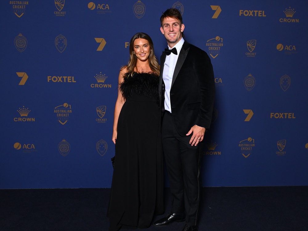 Cricket fans hail Mitch Marsh’s acceptance speech after receiving Allan ...