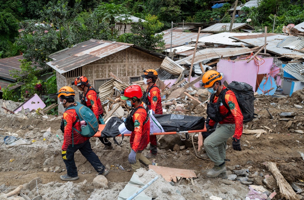 Death toll in landslide-hit Philippine mountain village rises to 11 with more than 100 missing