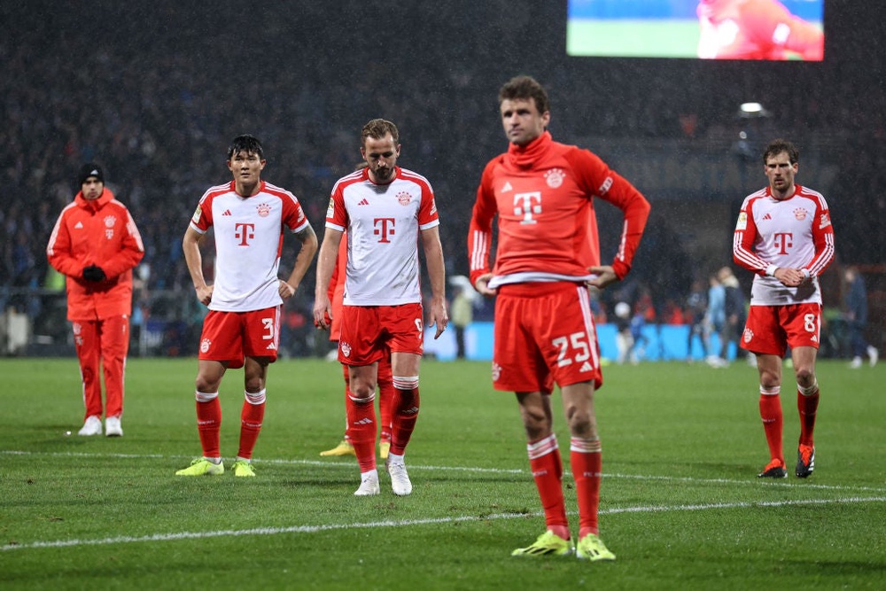Bayern Munich in ‘horror movie’ as latest defeat piles pressure on ...