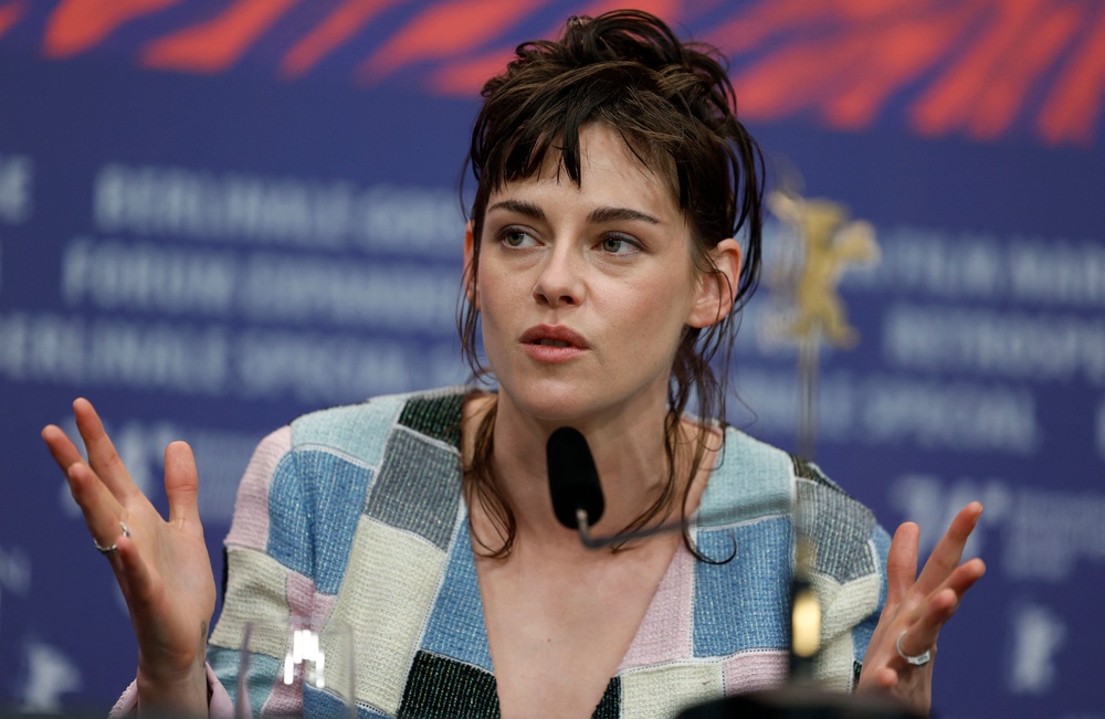 Kristen Stewart Defends Her Controversial Rolling Stone Cover Photoshoot
