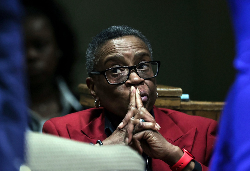 An indicted Tennessee judge is sent to jail after her bond is revoked ...