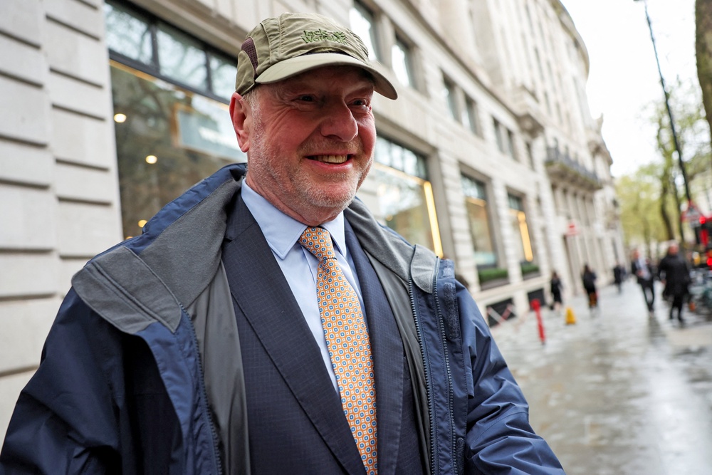 Watch live: Post Office campaigner Alan Bates gives evidence at Horizon ...