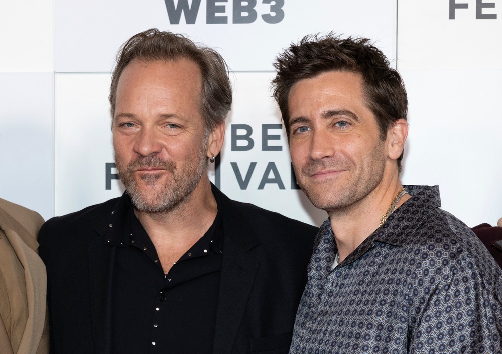 Real-life brothers-in-law Jake Gyllenhaal and Peter Sarsgaard are ...