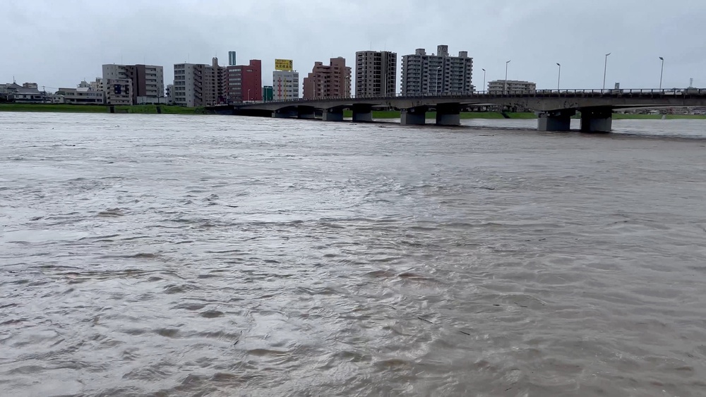 Japan Typhoon Shanshan – live: Tropical storm brings record rainfall ...