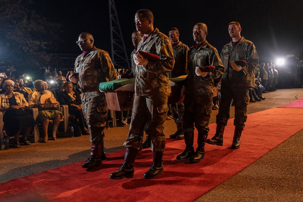Remains of South African freedom fighters arrive home from Zimbabwe and ...