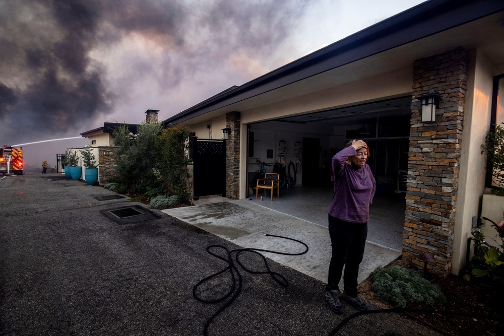 What are California’s Santa Ana winds that are fuelling Palisades fire?