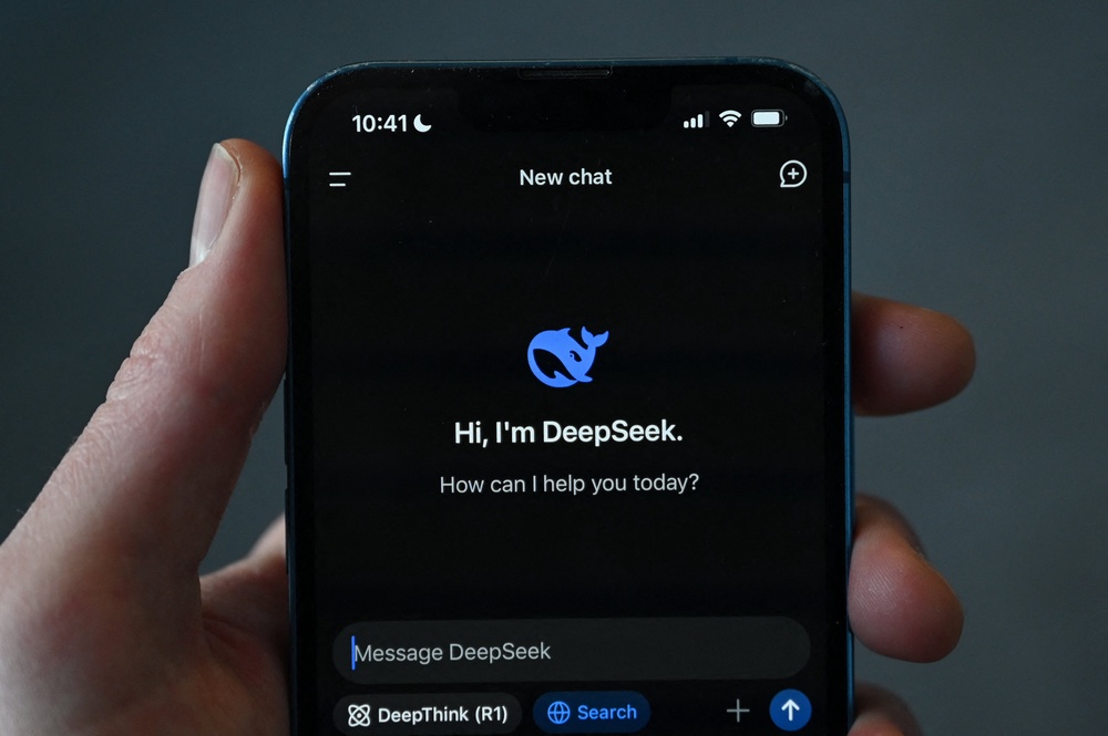 DeepSeek: What is China’s groundbreaking AI that beats OpenAI against ... DeepSeek: What is China’s groundbreaking AI that beats OpenAI against ...