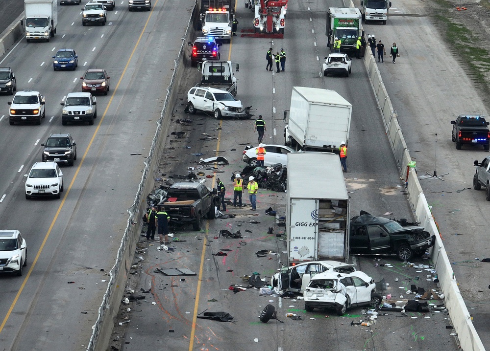 Man charged with intoxication manslaughter in Texas crash involving 17 vehicles that killed 5 people