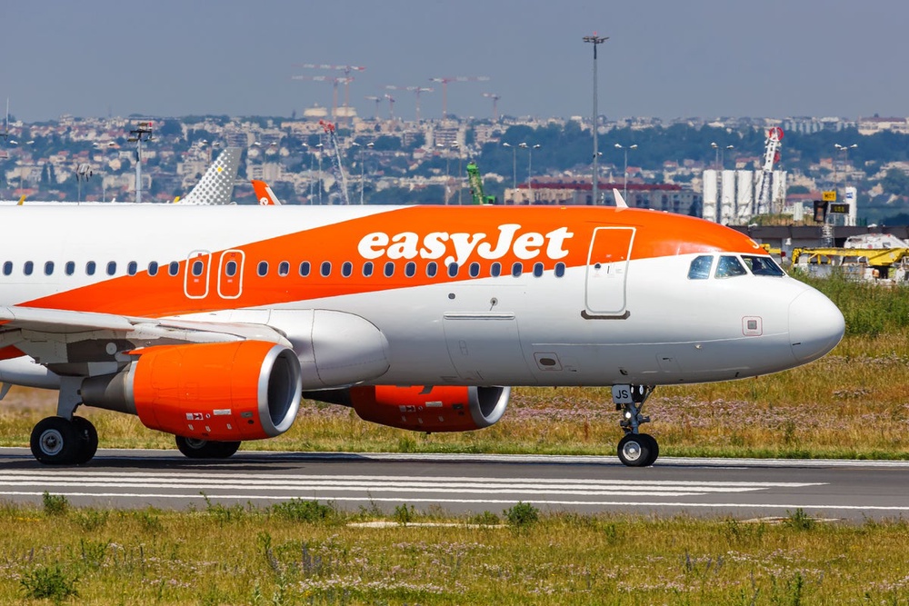 EasyJet issue three-day Spain and Portugal travelling warning after ...