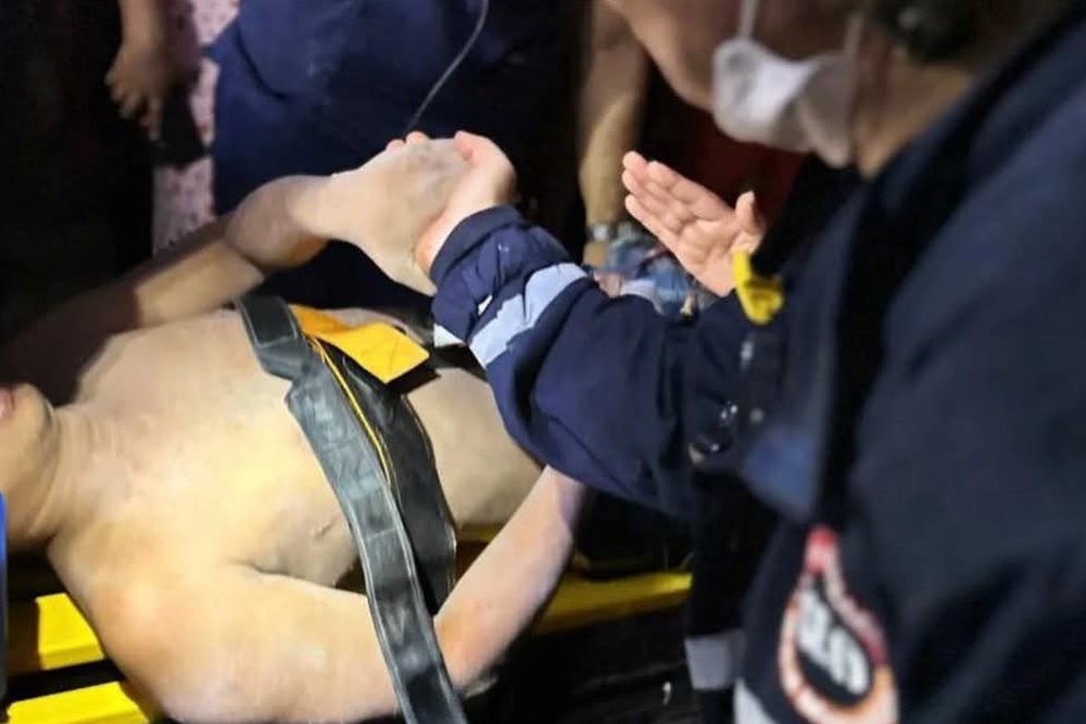 Myanmar earthquake: Man pulled out alive after over 100 hours trapped ...