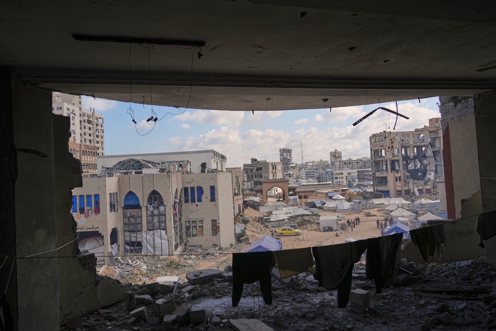 AP PHOTOS: A bombed-out Gaza university becomes a shelter for displaced ...
