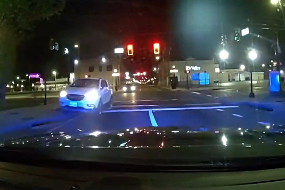 ‘She almost killed me’: Wrong-way drunk driver almost crashes into cop ...