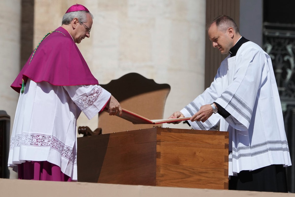 Pope Francis buried with heartwarming note in final tribute to late Pontiff