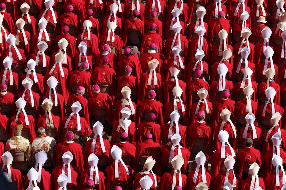 Conclave live: Speculation grows over who will be named new Pope while ...