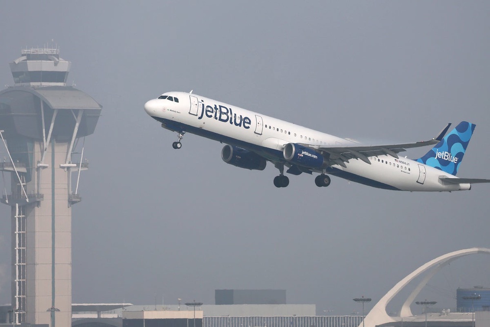 JetBlue pilot narrowly avoids midair crash with US Air Force near Venezuela