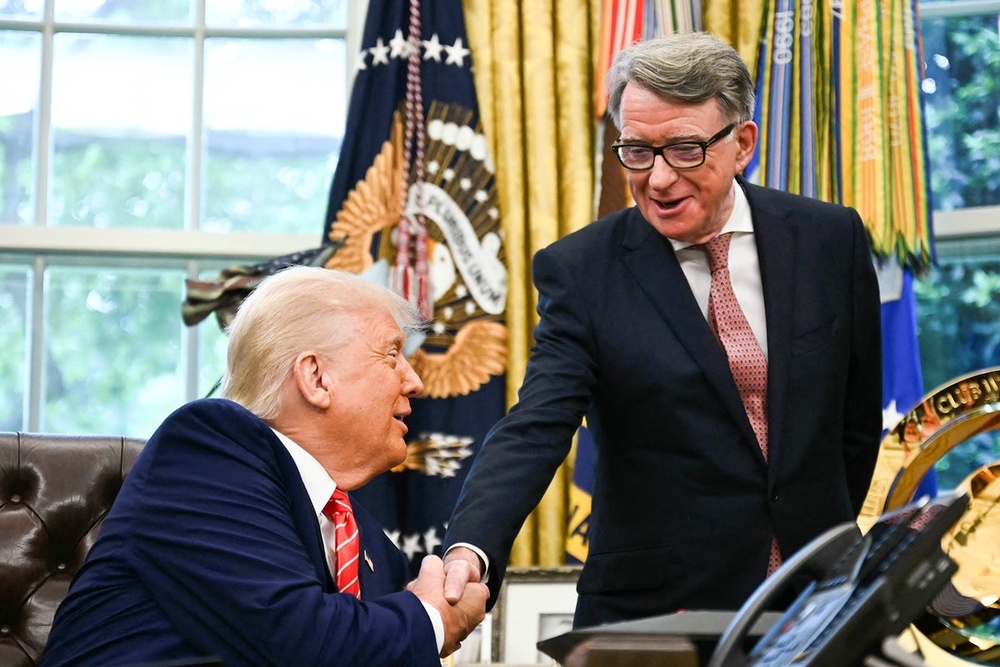 Donald Trump gushes over British ambassador’s ‘beautiful accent’ during ...