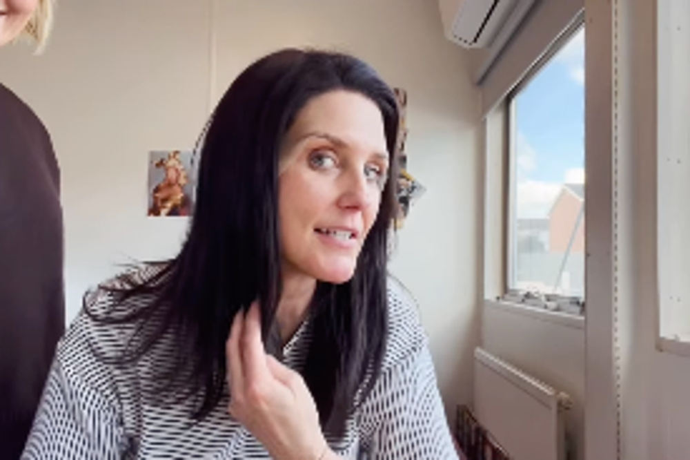 Eastenders star shares breast cancer diagnosis with candid wig-fitting ...