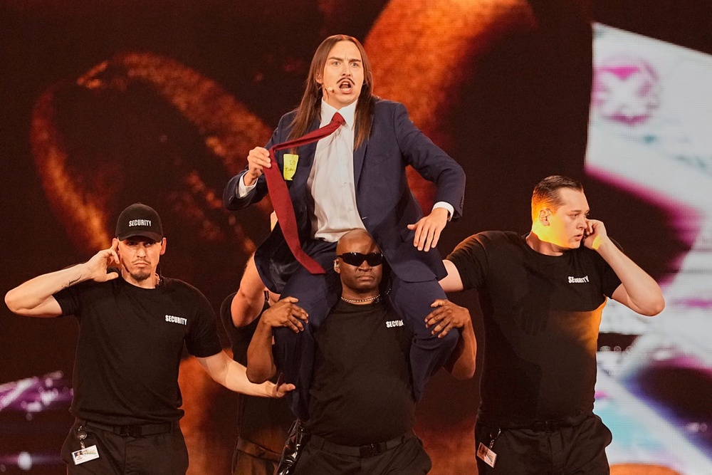 Absurd Estonian act opts for Italian parody as Eurovision semi-final ...