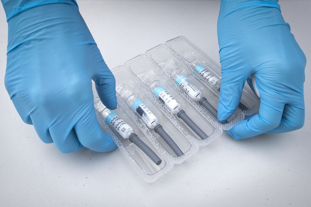 Vaccines helped avert hospital flu crisis, figures suggest