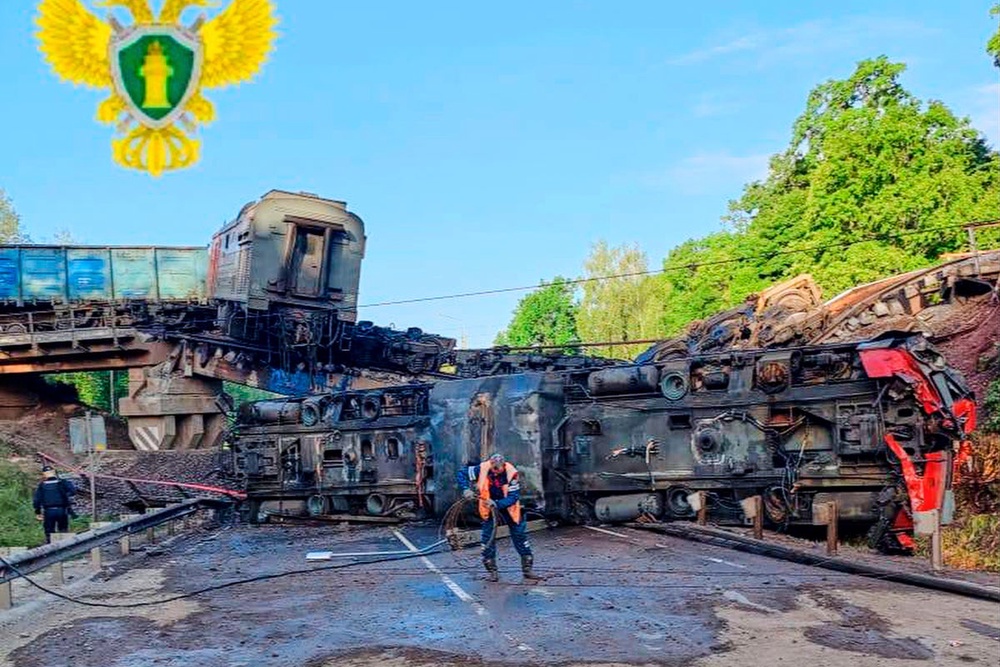 Ukraine-Russia war latest: Multiple bridges collapse across Russia as ...