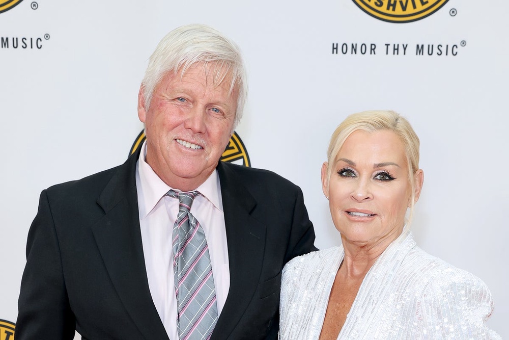 Country star Lorrie Morgan ‘devastated’ after sixth husband dies of ...