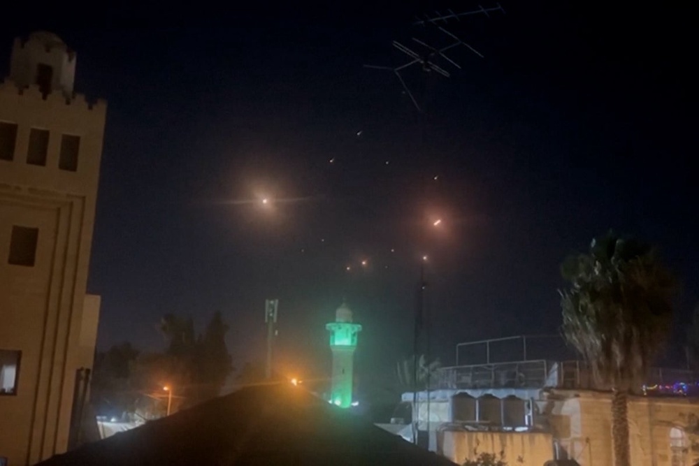 Watch: Iran launches fresh missile barrage towards Jerusalem after ...