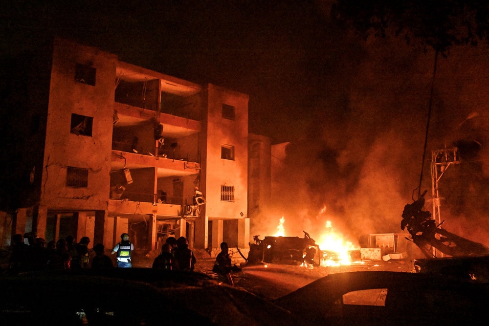 Israel-Iran live: Fresh wave of Iranian missiles hit Tel Aviv as Israel ...