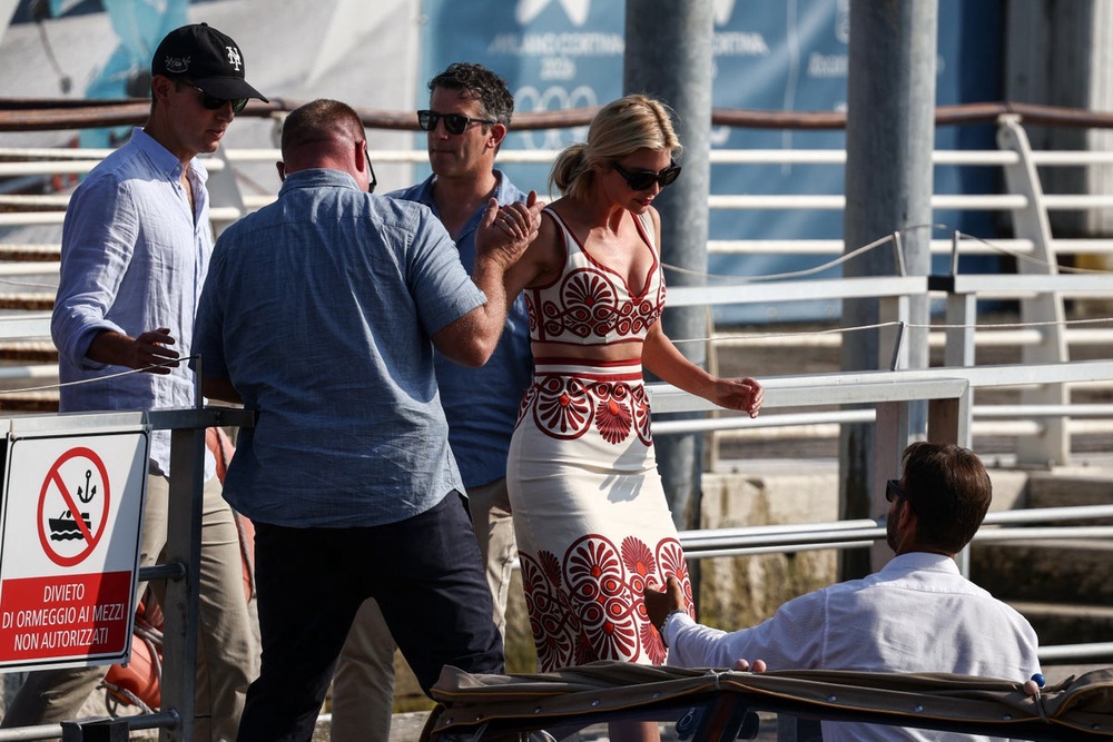 Ivanka Trump’s son steals show as family arrive for Jeff Bezos’ Venice ...