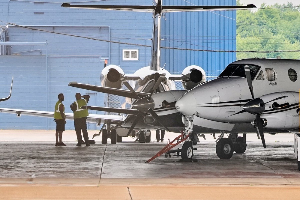 6 killed in a crash of a small plane in Ohio, officials say