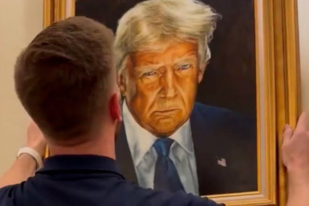 New Trump portrait goes on display after ‘the worst’ version taken down