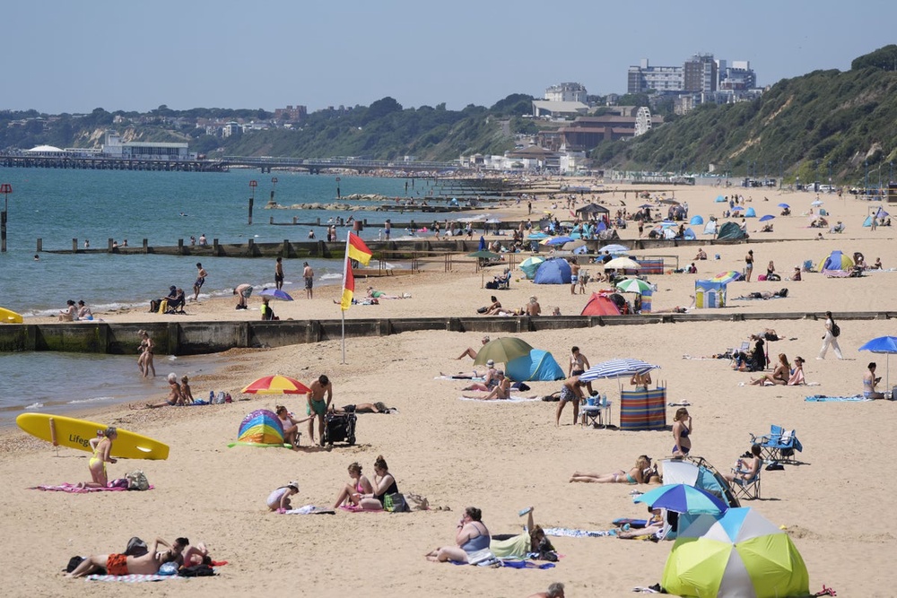 Amber heat health alerts and hosepipe bans across parts of England amid ...
