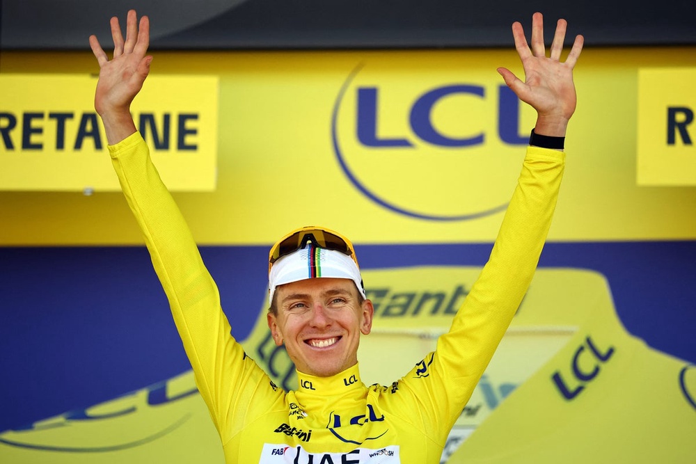 Who is leading the Tour de France? Yellow jersey and general ...