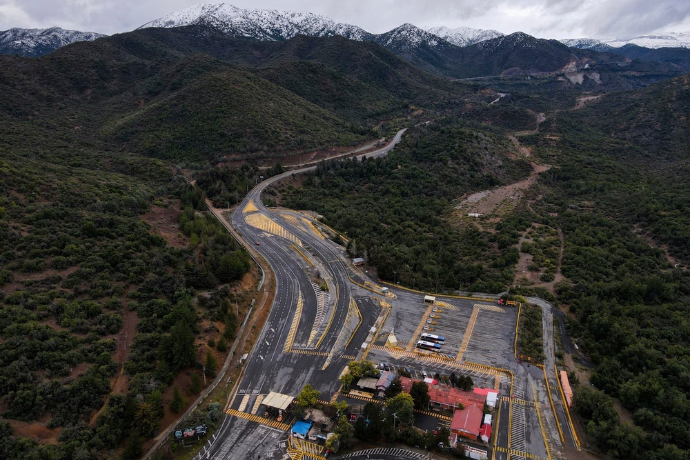 Chilean rescuers recover the bodies of 4 miners who were trapped in a ...