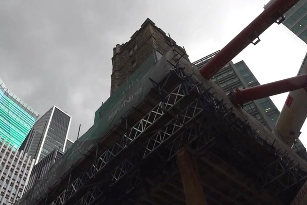 Medieval London Church Lifted Into The Sky As Office Is Built Underneath