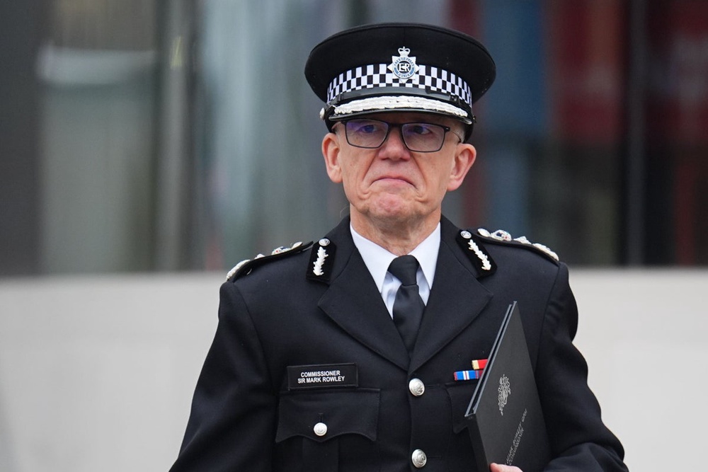 Metropolitan Police boss apologises for ‘racist’ and ‘misogynistic ...