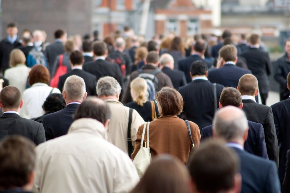 Wage growth slips back as jobless rate hits highest since 2021 – ONS
