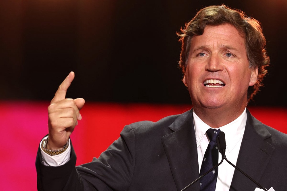 Tucker Carlson claims he was detained by Israeli authorities after ...