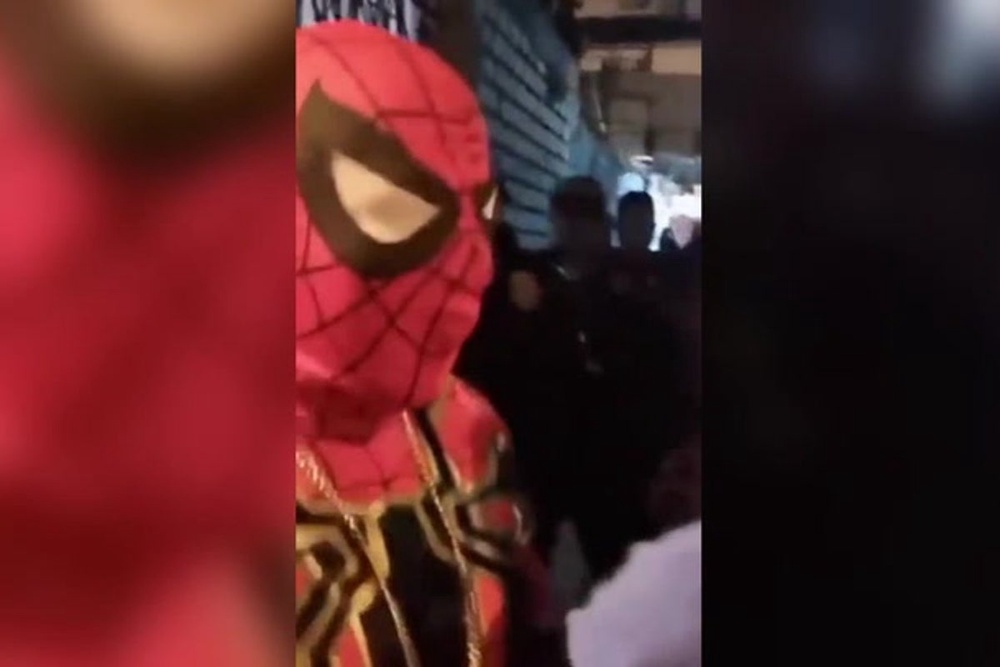 Police officer dressed as Spider-Man finds suspected cocaine in trick ...