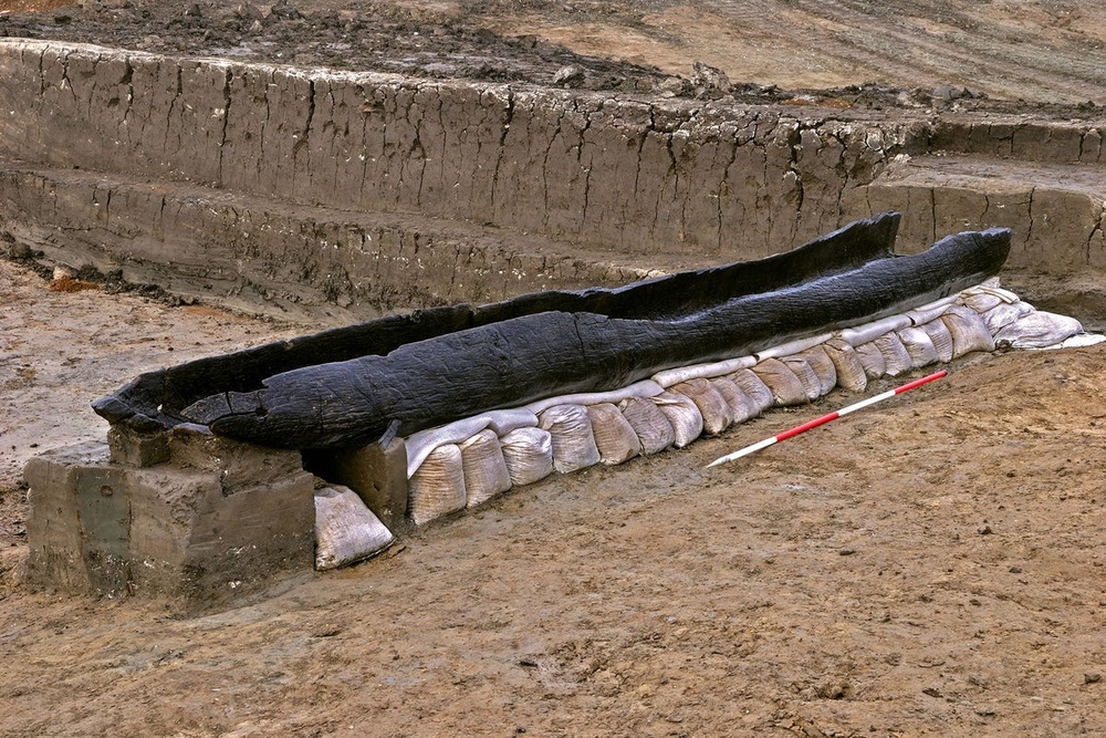 Bronze Age log boats discovered in silted-up creek to go on display