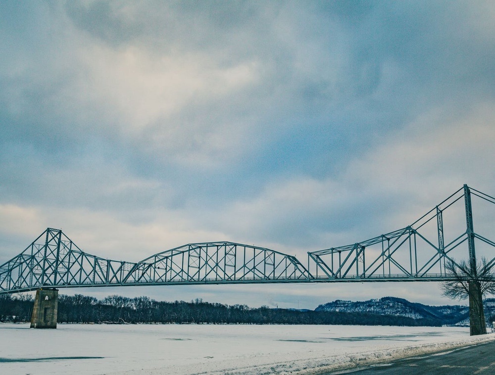 Historic bridge over Mississippi River set for explosive demolition