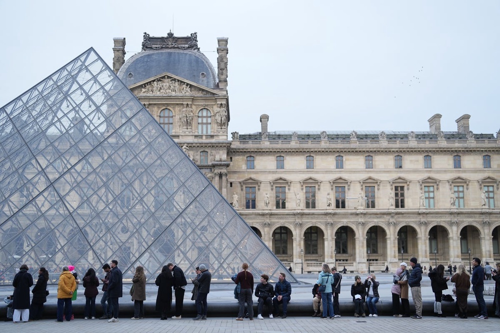 Visiting the Louvre just got much more expensive for tourists