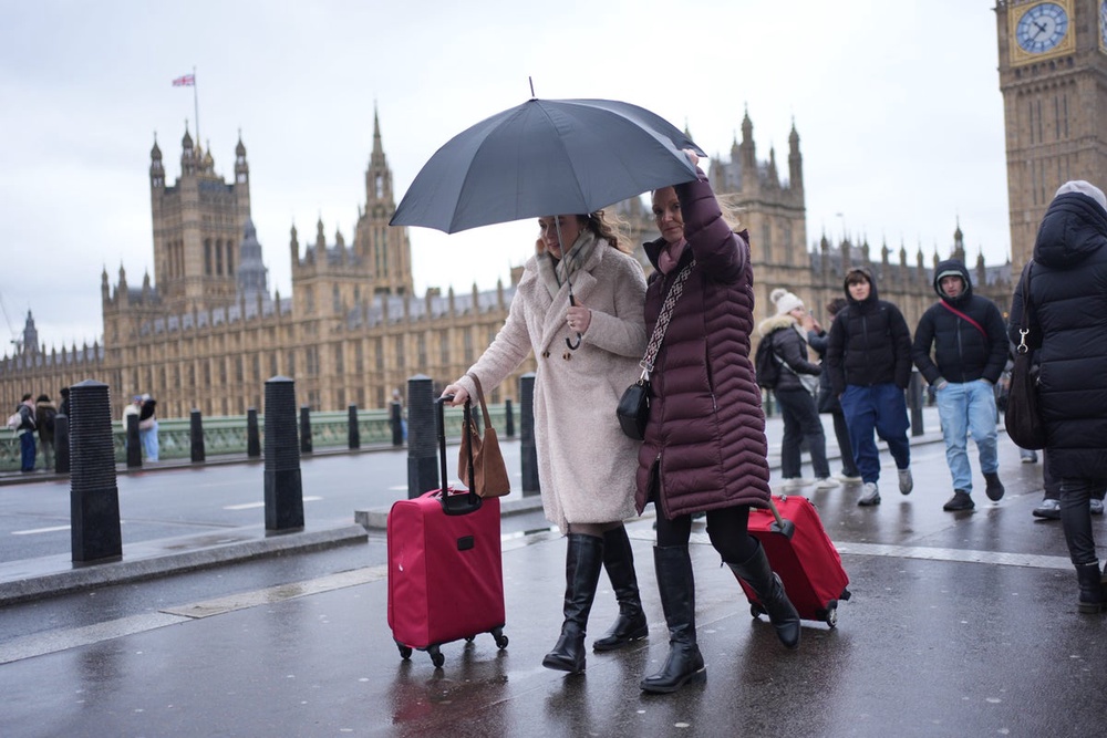 Weather warning issued as heavy and persistent rain could lead to flooding